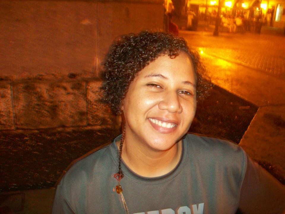 ana de leon: ANA DE LEON