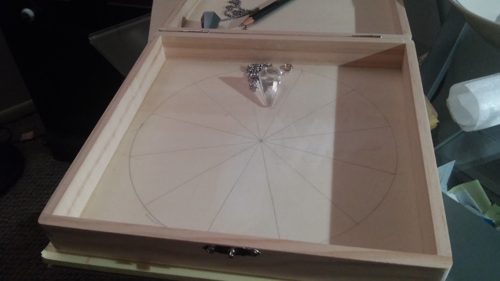 Dallas Bluth: Pendulum Box