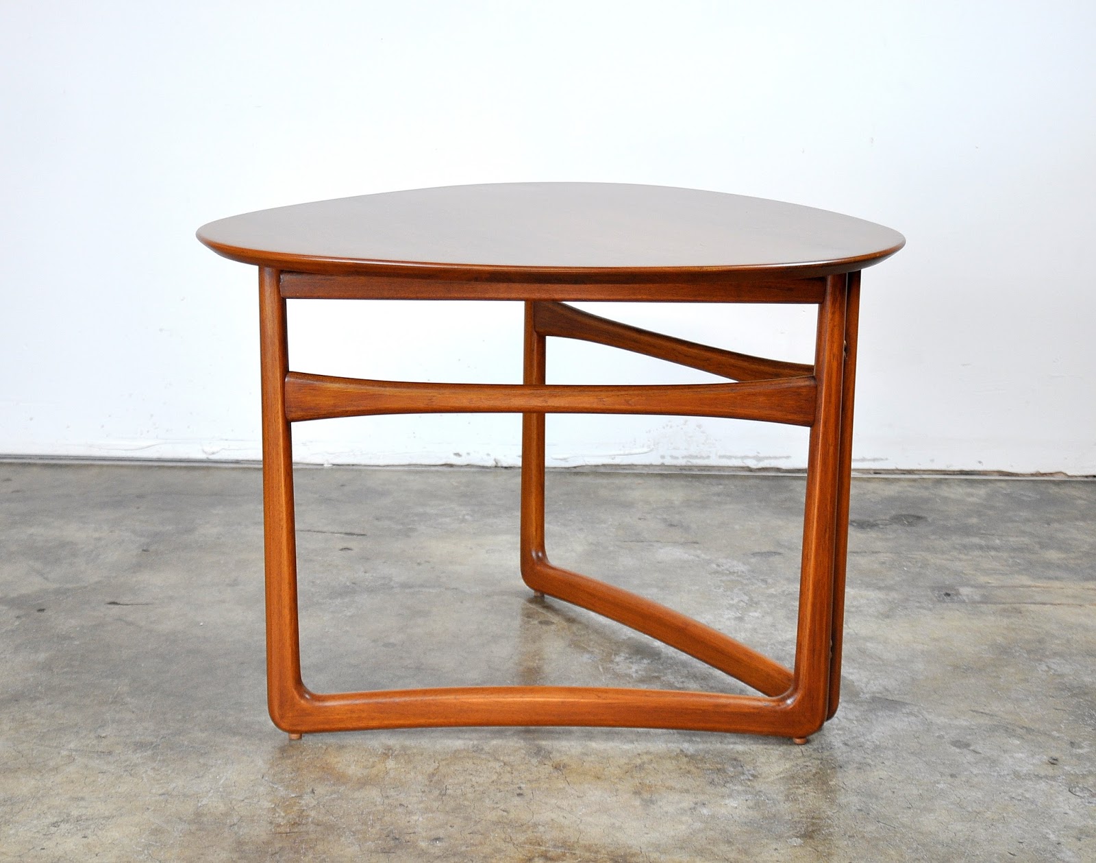 SELECT MODERN: Peter Hvidt and Orla Molgaard-Nielsen for France and ...