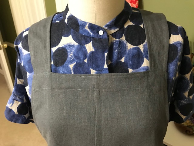 Now Sewing: Tessuti's Simple and FREE Apron