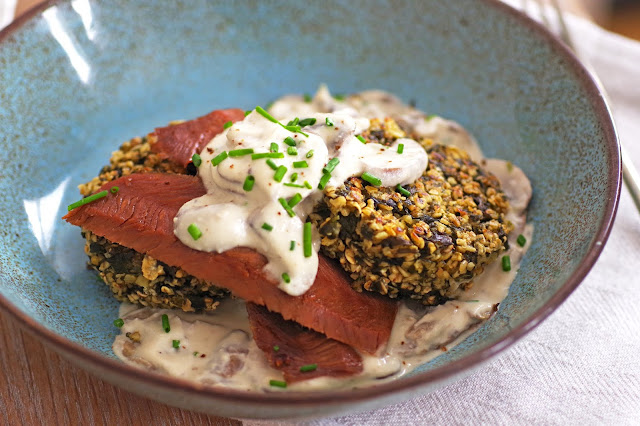 Laverbread Cakes & Mushroom Sauce |Euphoric Vegan