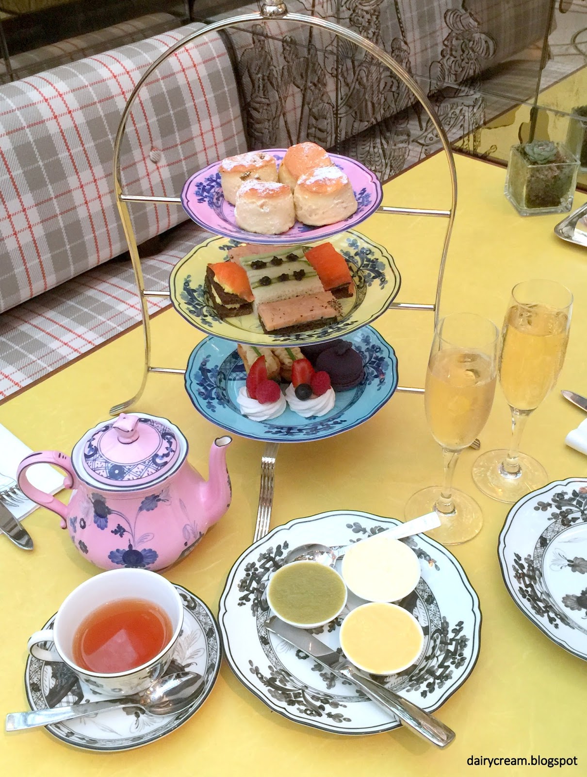 Colony @ The Ritz-Carlton : NEW 3-Tier British Afternoon Tea