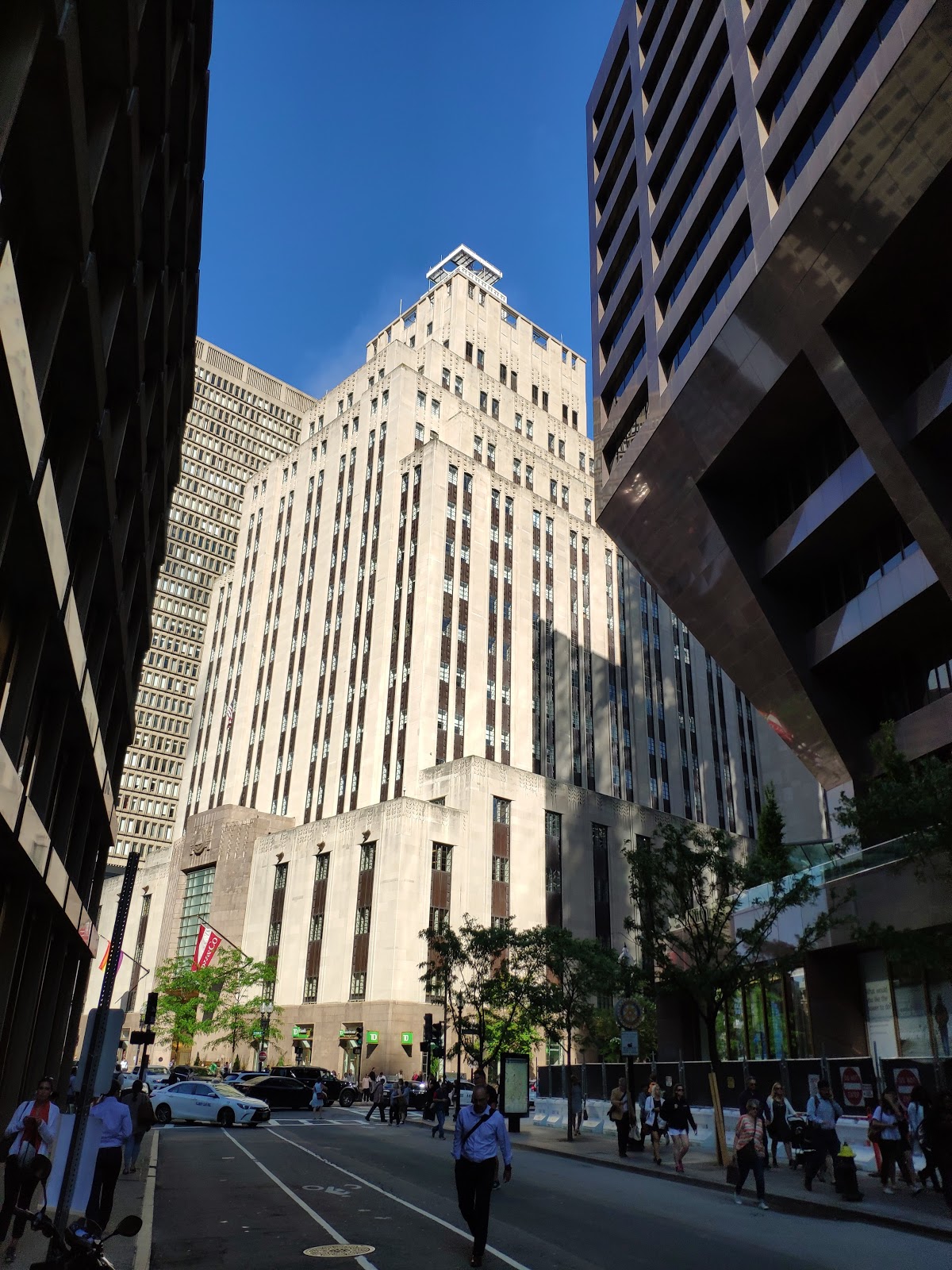 EntreVoir: 100 Federal Street - Campbell, Aldrich & Nulty