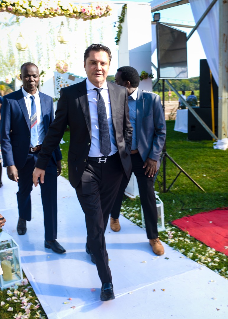 Robert Lowassa na Stephanie Kaaya walivyomeremeta jijini Arusha, Watu ...