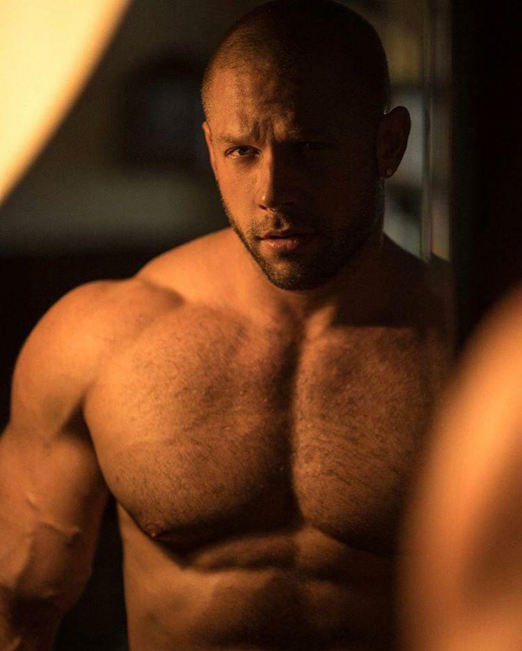 PATRICK CROUGH ~ ENTRE NOSOTROS