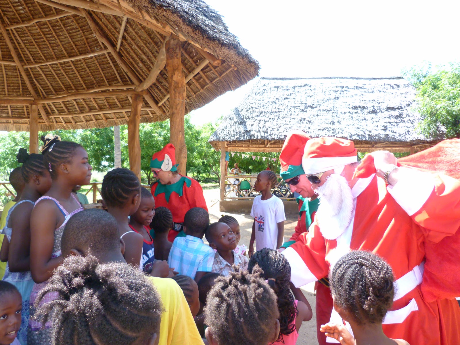 Santa in the sun - Happy House Kenya - Children of Watamu