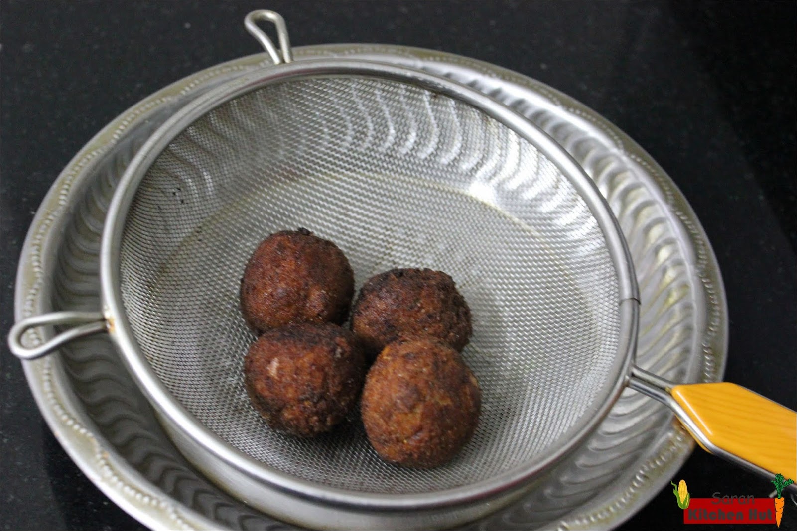 Kollu Kola Balls