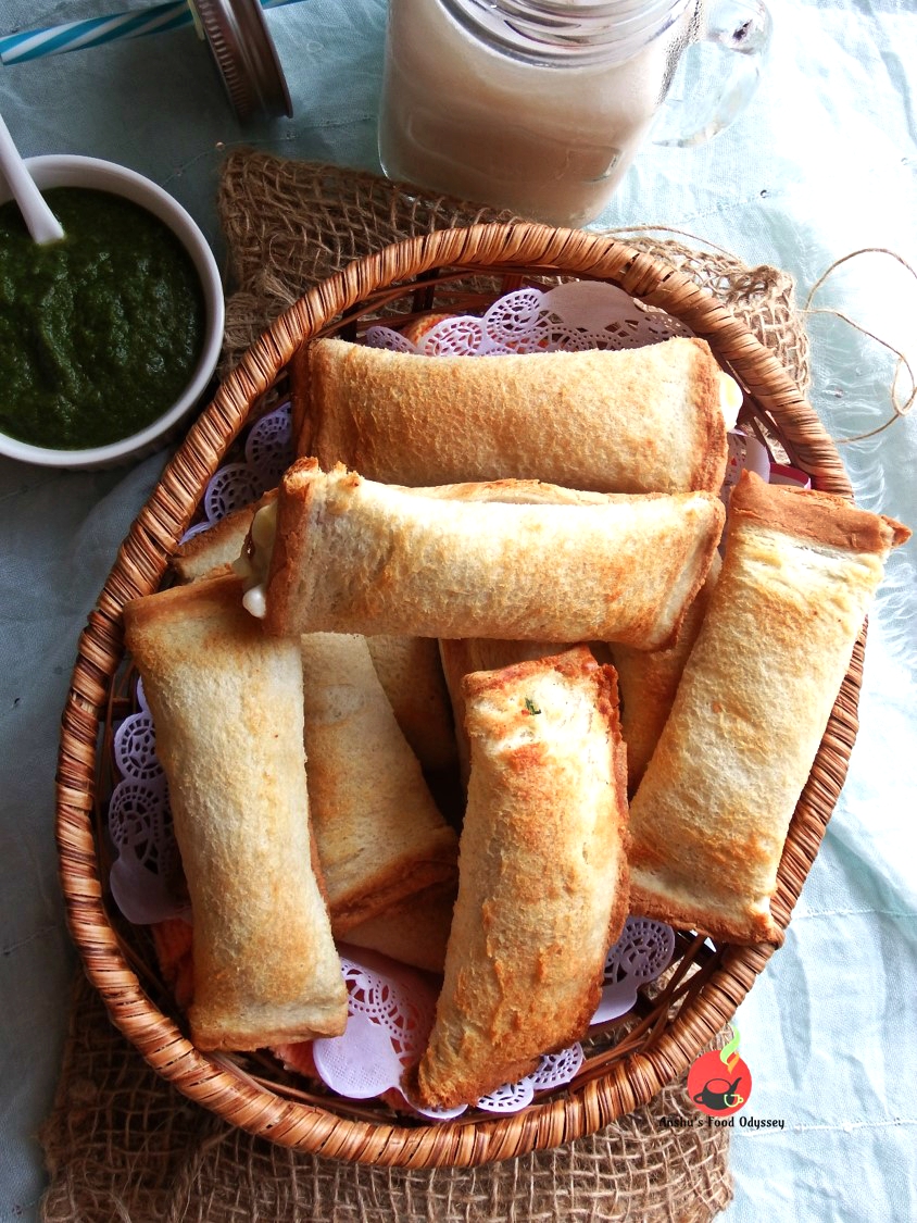Baked Paneer Bread Rolls