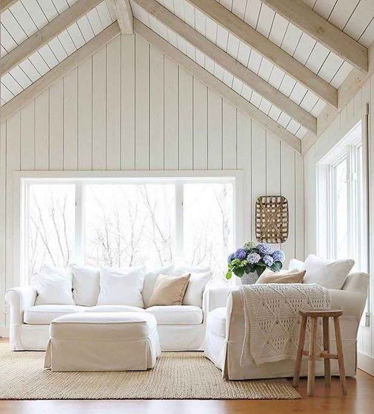 65+ Farmhouse Wall Paneling Design Ideas For Living Room Bathroom ...