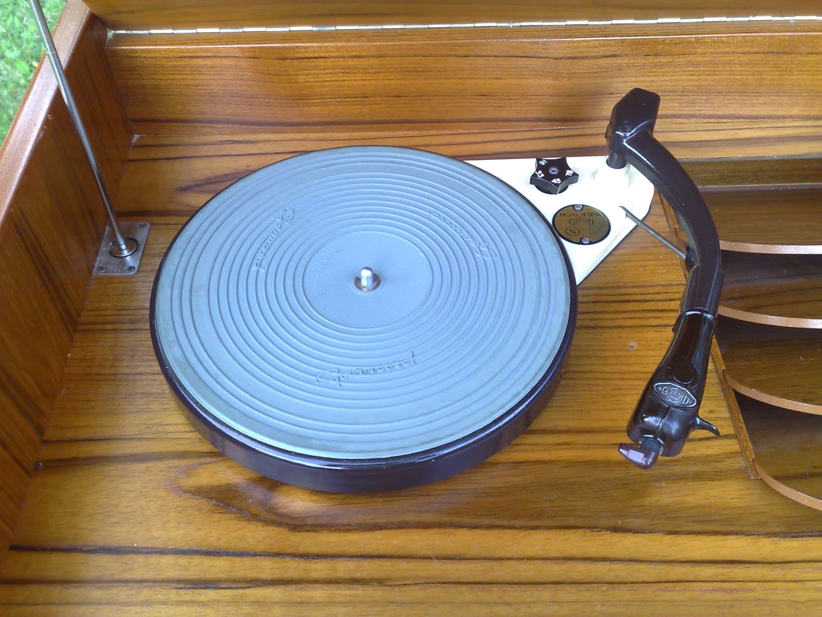 TOM's TECH TOYS: GARRARD TURNTABLES