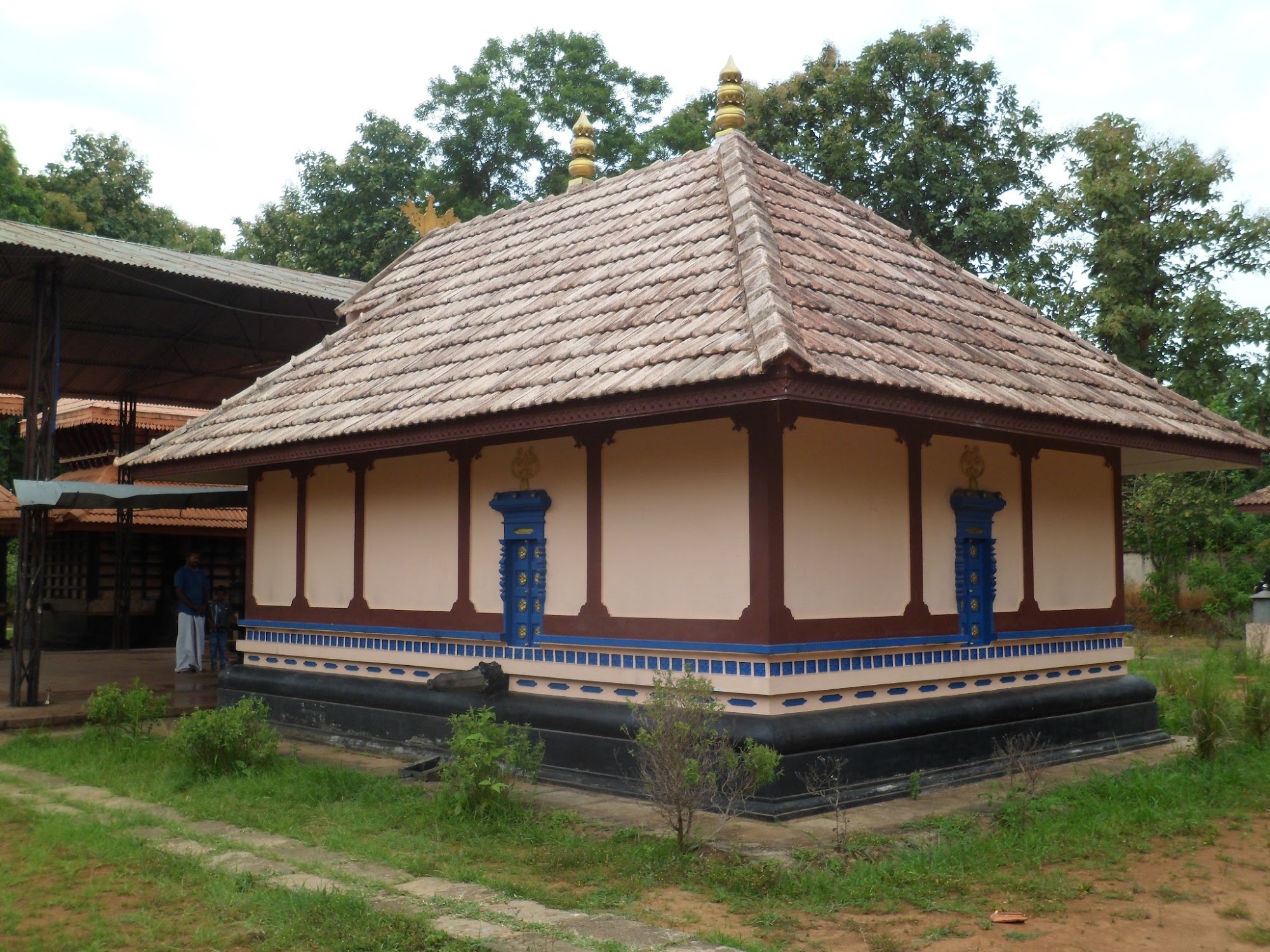 Purakkadi Paradevatha Temple,Wayanad