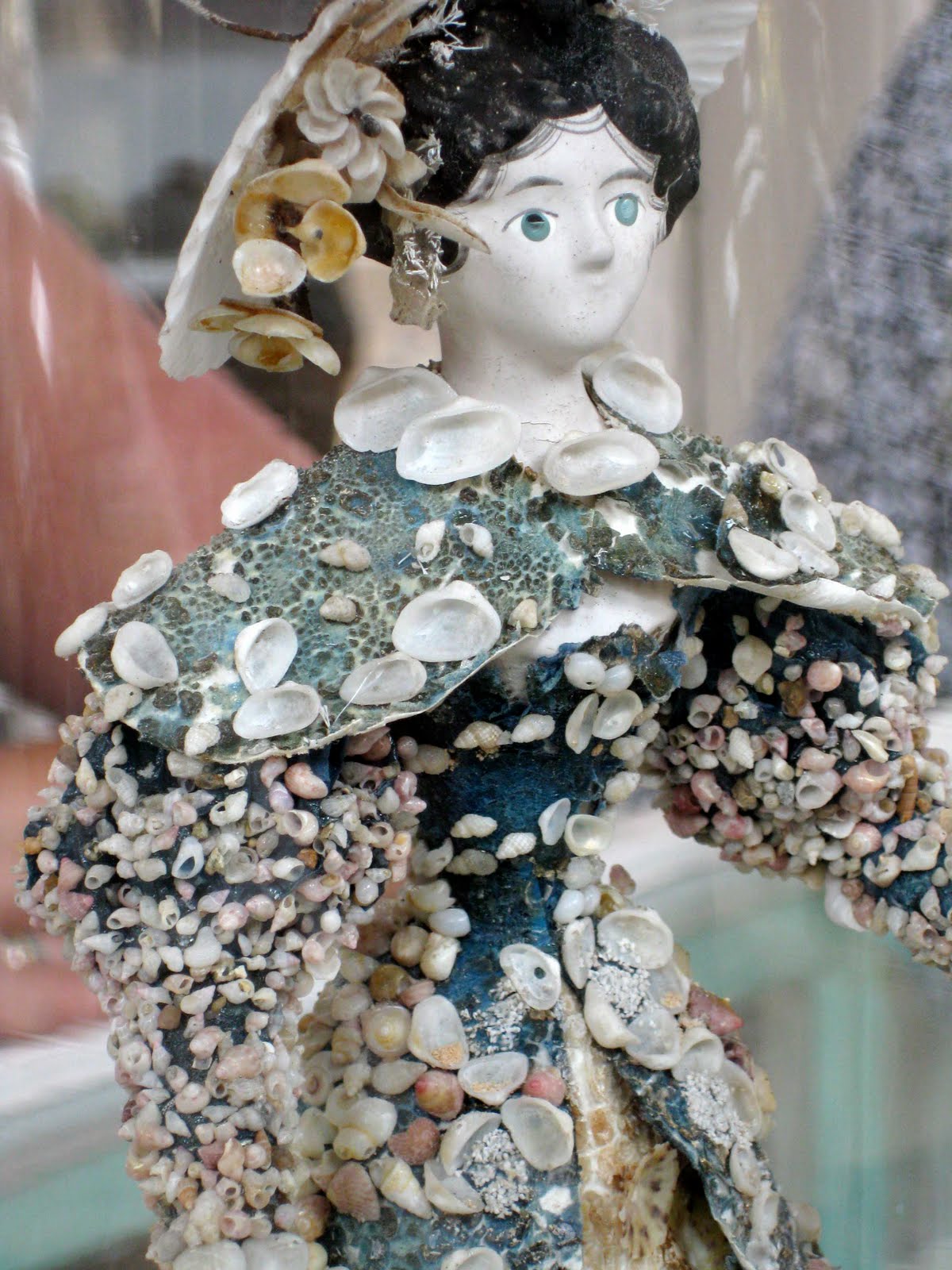 Thread and Thrift: Glandford Shell Museum