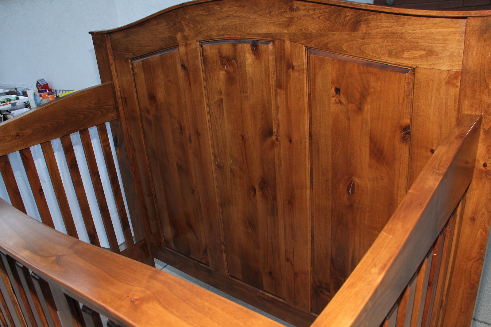 Custom Cribs: Traditional Elegance