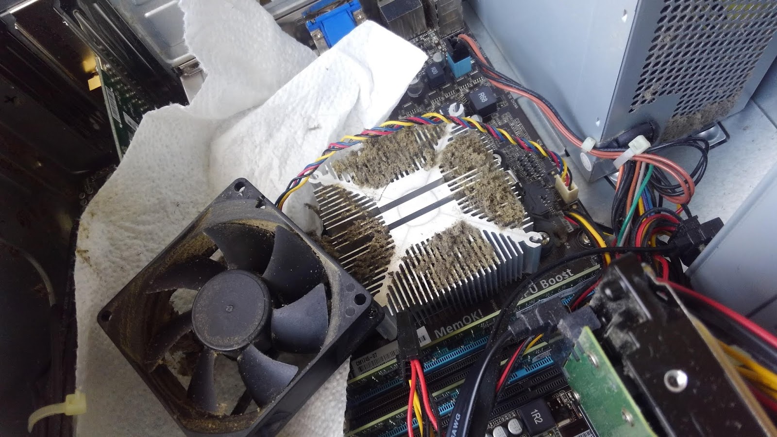 Pembersihan procesor dan penggantian pasta - PrucuL Computer