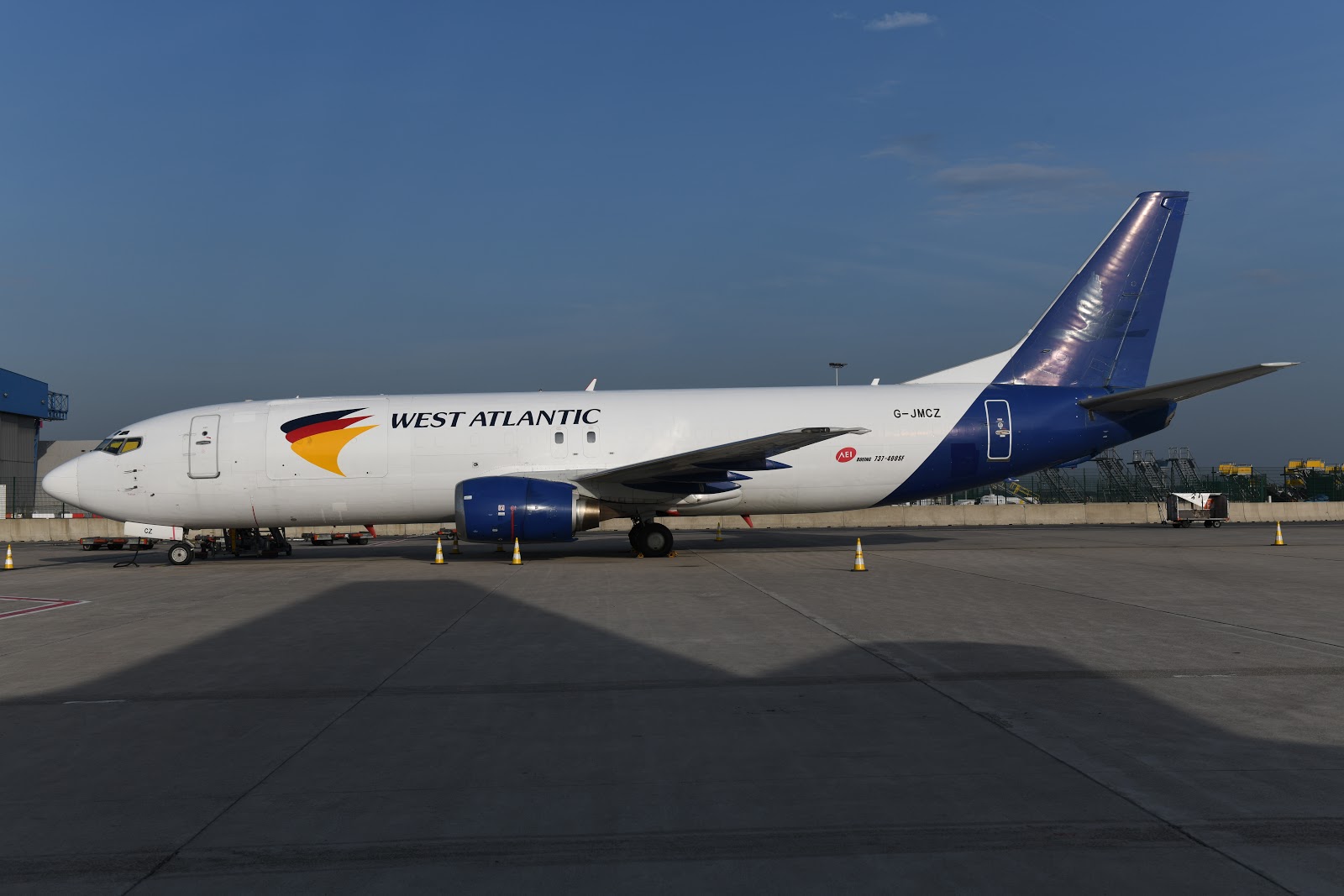 FLYINGPHOTOS MAGAZINE GALLERY: WEST ATLANTIC / B737-400F