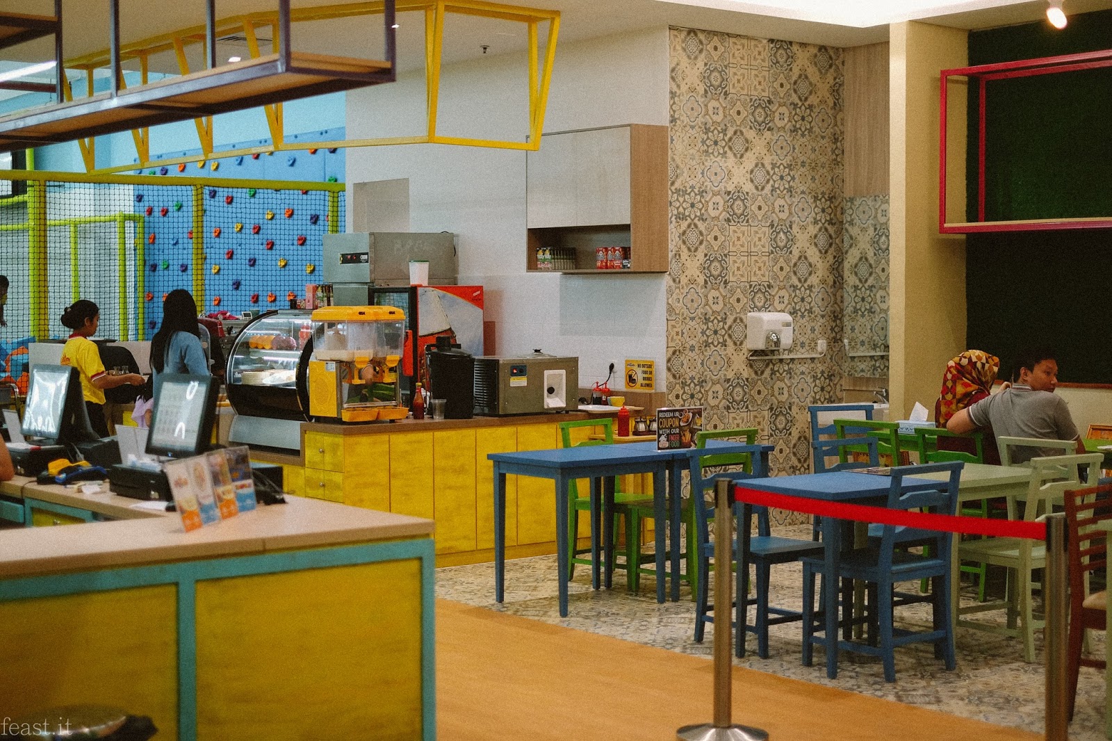 Feast.it - Indonesia Food and travel blogger : Bunny Cafe PIM Palembang