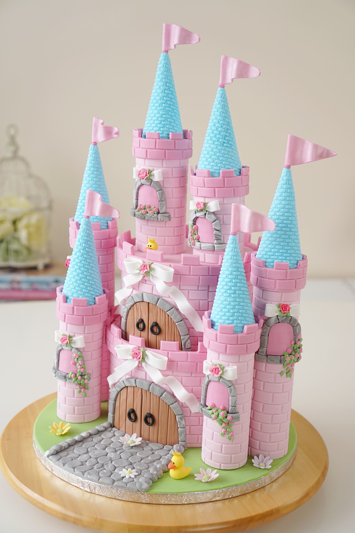 Pretty Princess Castle Cake I Cake Tutorial