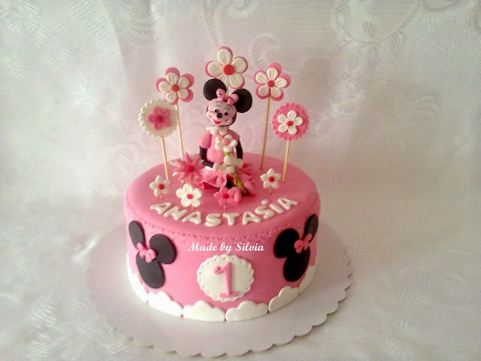 Casuta dulce: Tort cu Minnie Mouse