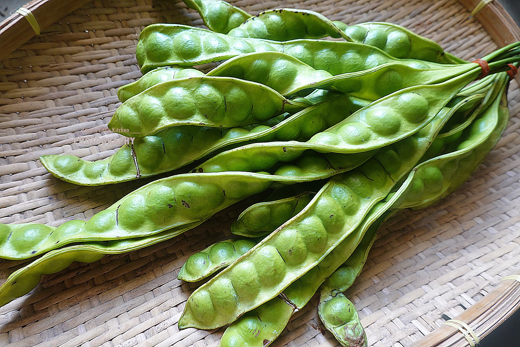 Petai Oh Petai! Siapa Suka Makan Petai? - Amie's Little Kitchen