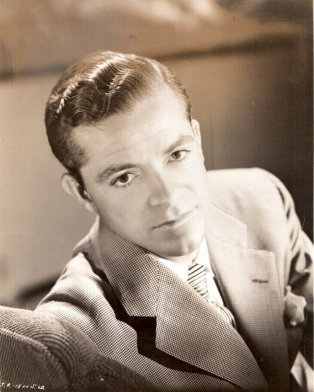 35 Vintage Photos of American Actor Dana Andrews in the 1940s and ’50s ...