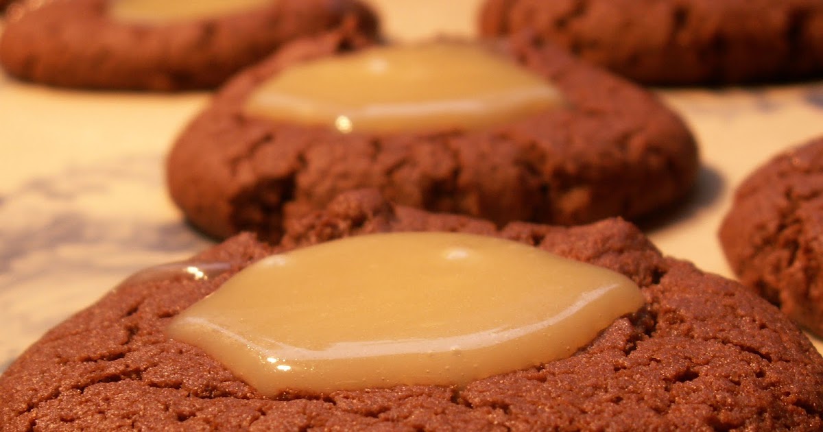 Mom, What's For Dinner?: Chocolate Caramel Cookies