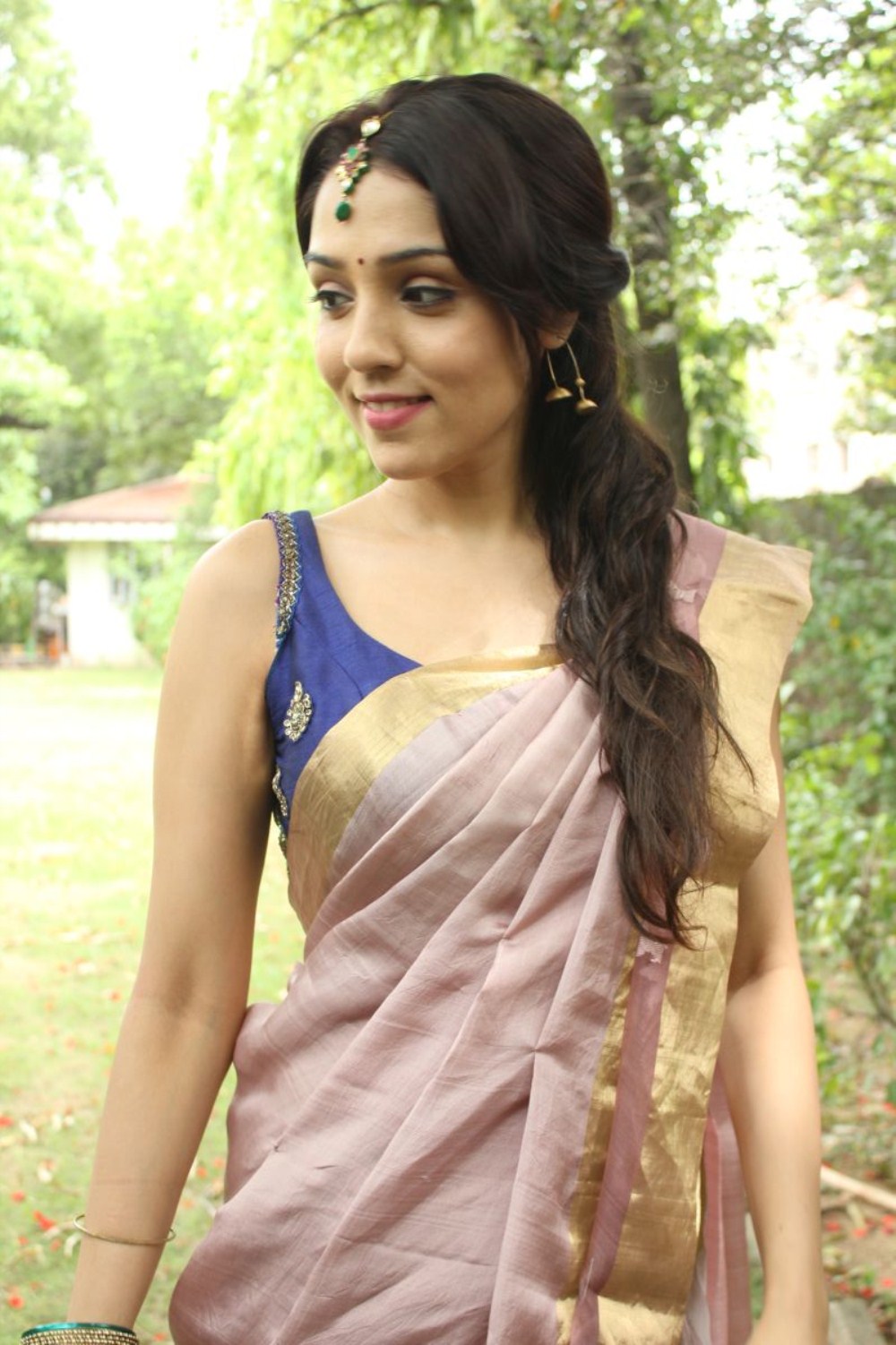 Newstillsindia: Actress Lekha Washington Saree Stills
