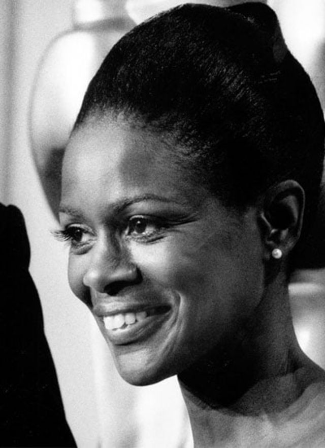 20 Stunning Portraits of a Young and Beautiful Cicely Tyson in the ...