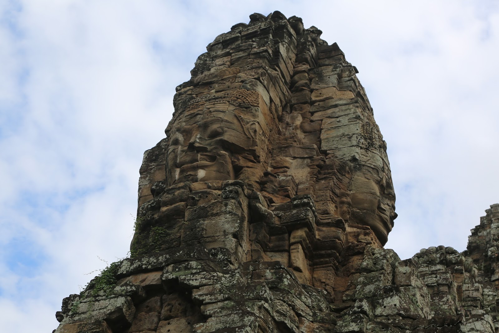 Chuck Kuhn's Cambodia : The Faces of Bayon - The upper terrace is home ...