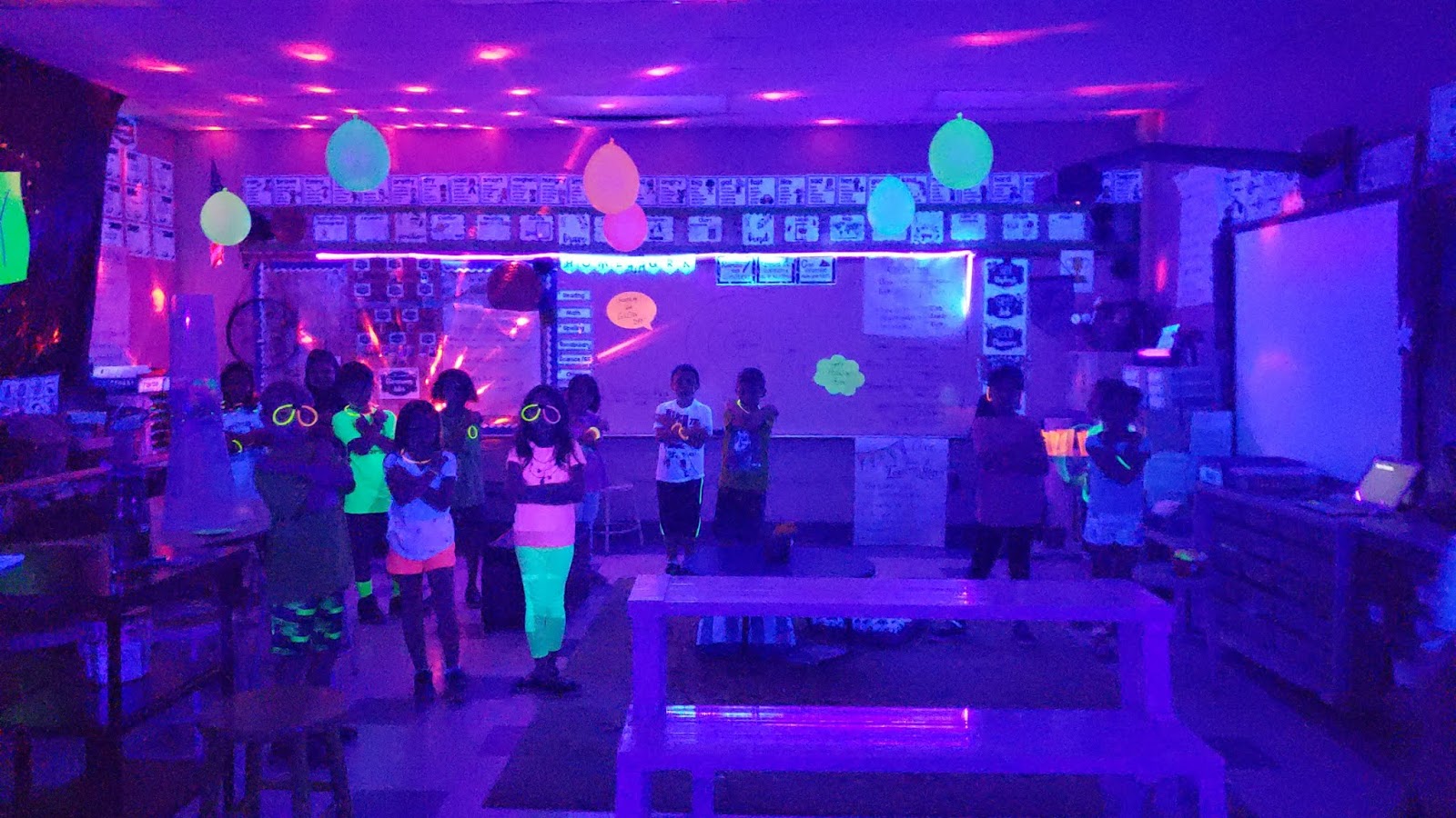 A Glow Day Classroom Transformation | Kaylynn's Place