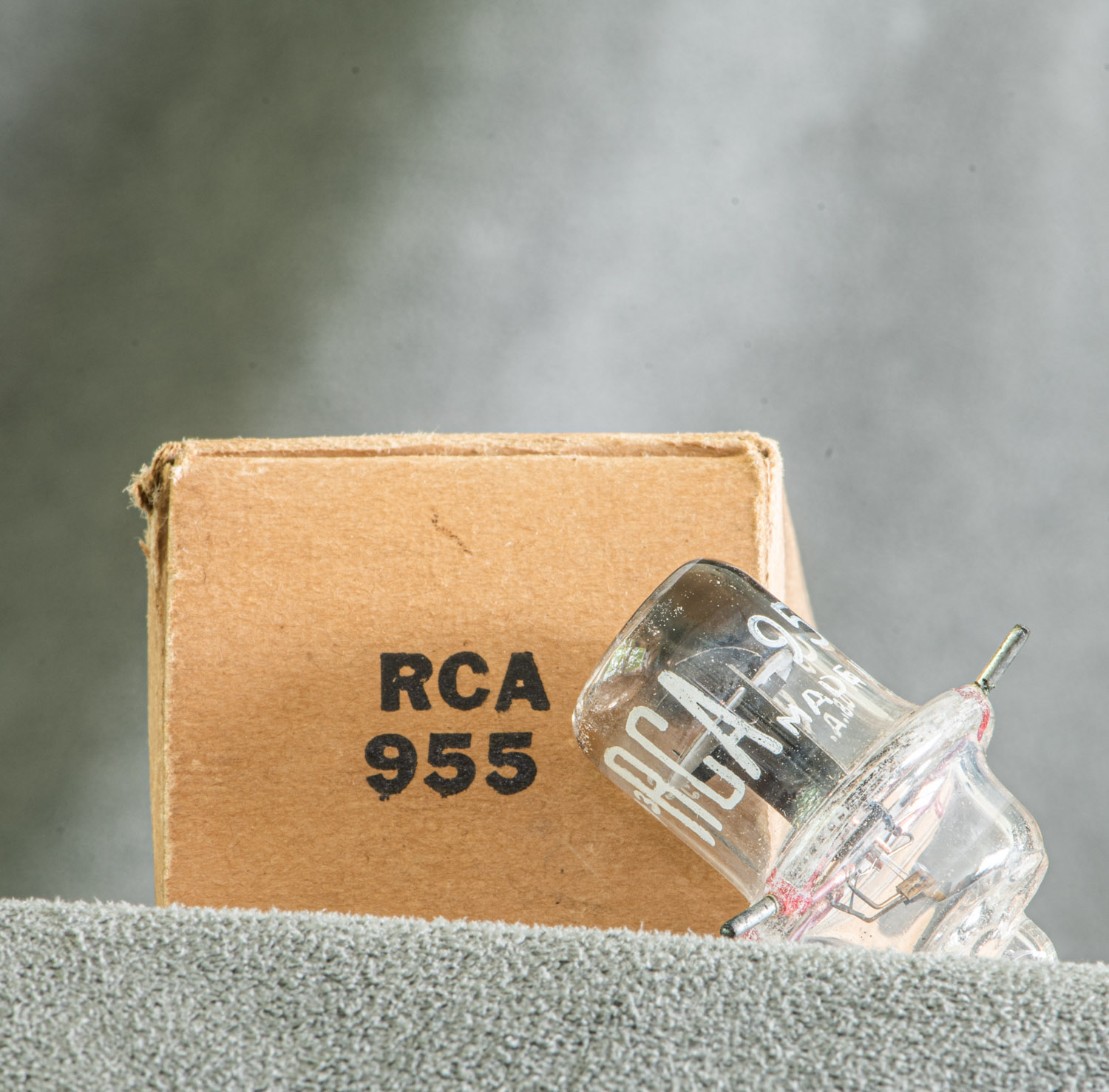 VinylSavor: Tube of the Month : The 955