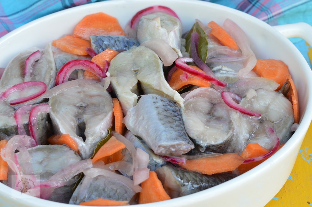 Scrumbie marinata rapid, la rece - CAIETUL CU RETETE