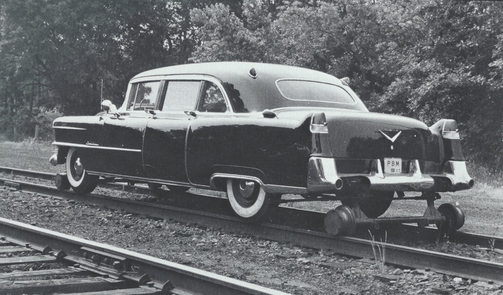 Signal Station 199: Classy Hi-Rail Vehicle