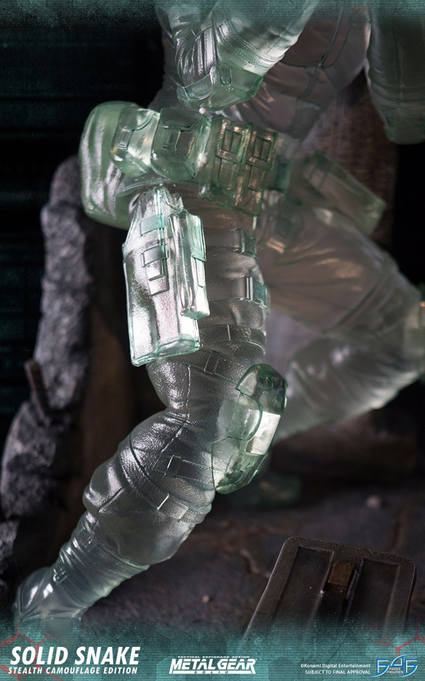 Metal Gear Solid - Solid Snake statue (First 4 Figures)
