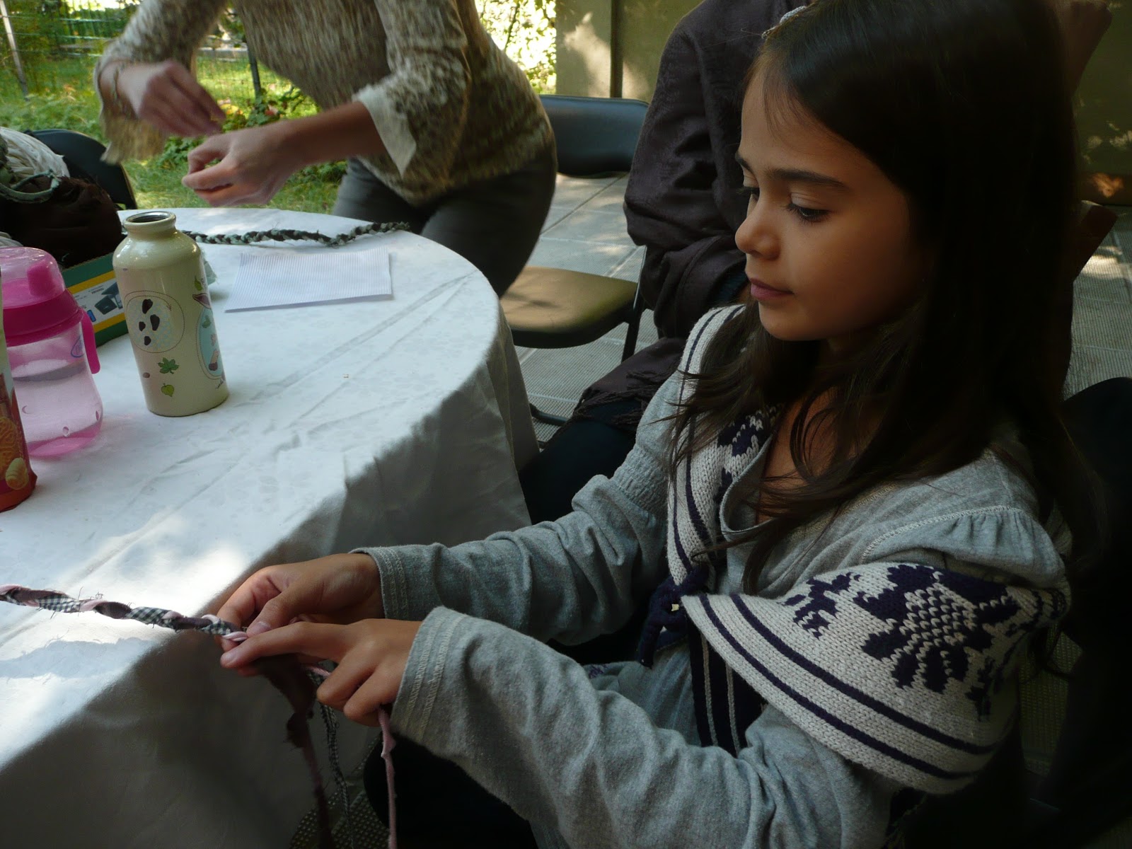 Maria Lale: Работилничка за парцалени килимчета-06.10.2012 г. (втора част)