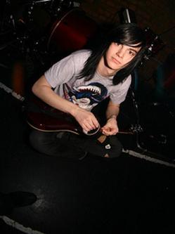 Oliver_Skykes: Personil BRING ME THE HORIZON