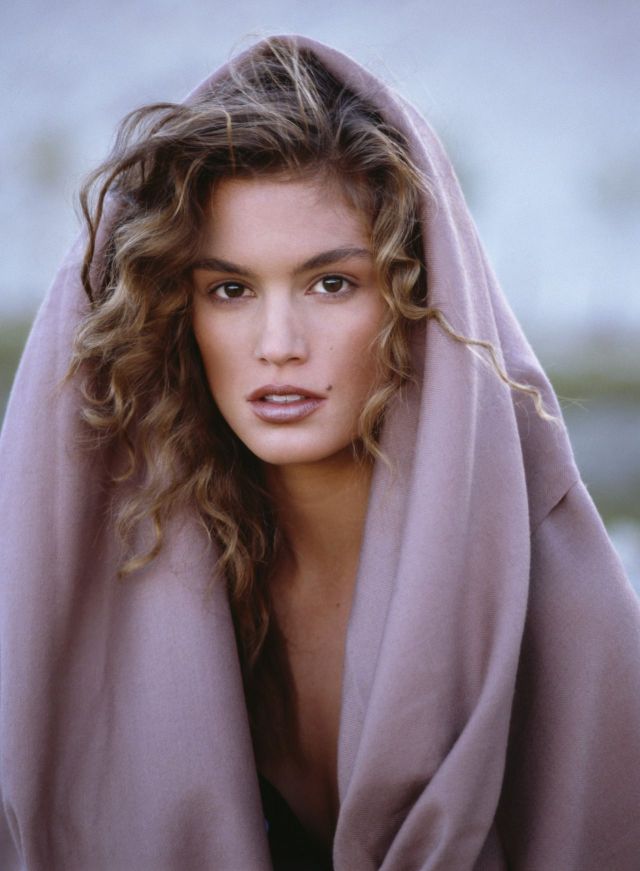 40 Fabulous Photos Show Fashion Styles Of Cindy Crawford In The 1980s ~ Vintage Everyday