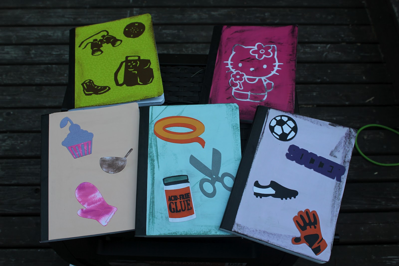 Angela's Crafty Spot: Folders and Notebooks for School