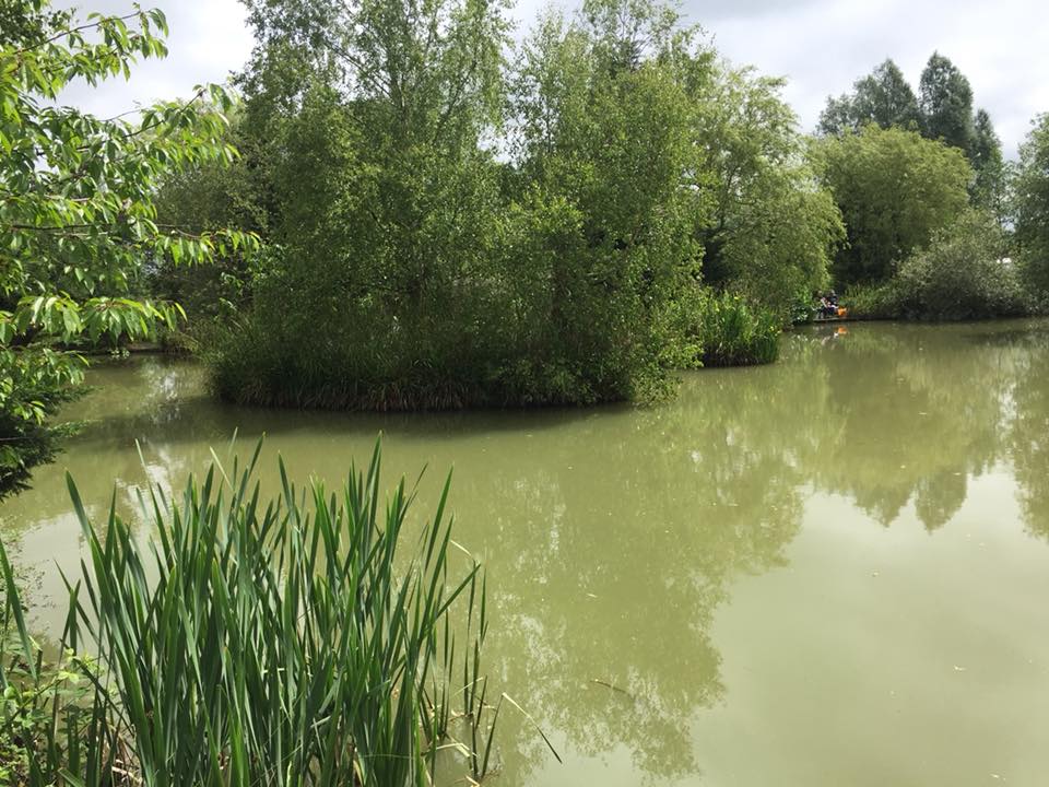 UK fishing venues: Raker Lakes (Heron Lake) - Venue Review