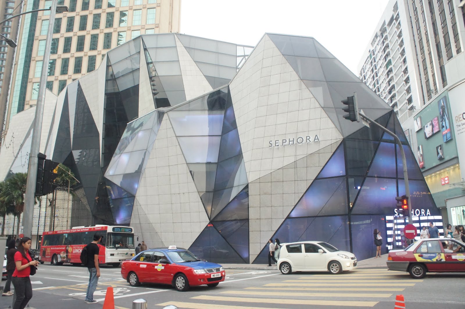 Lv Pavilion Bukit Jalil Tucker | semashow.com