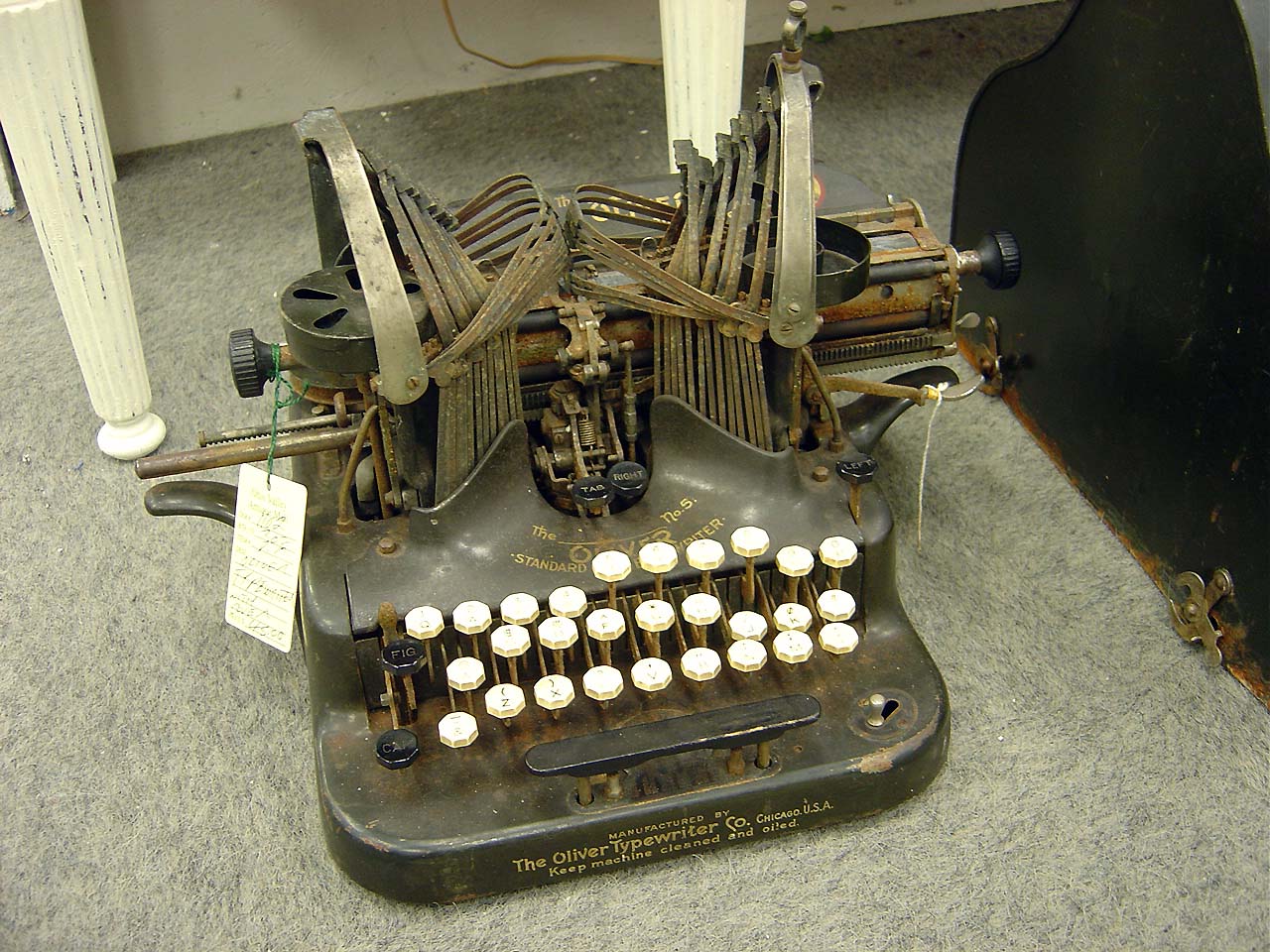 The latest typewriter safari/ /THE TYPEWRITER REVOLUTION