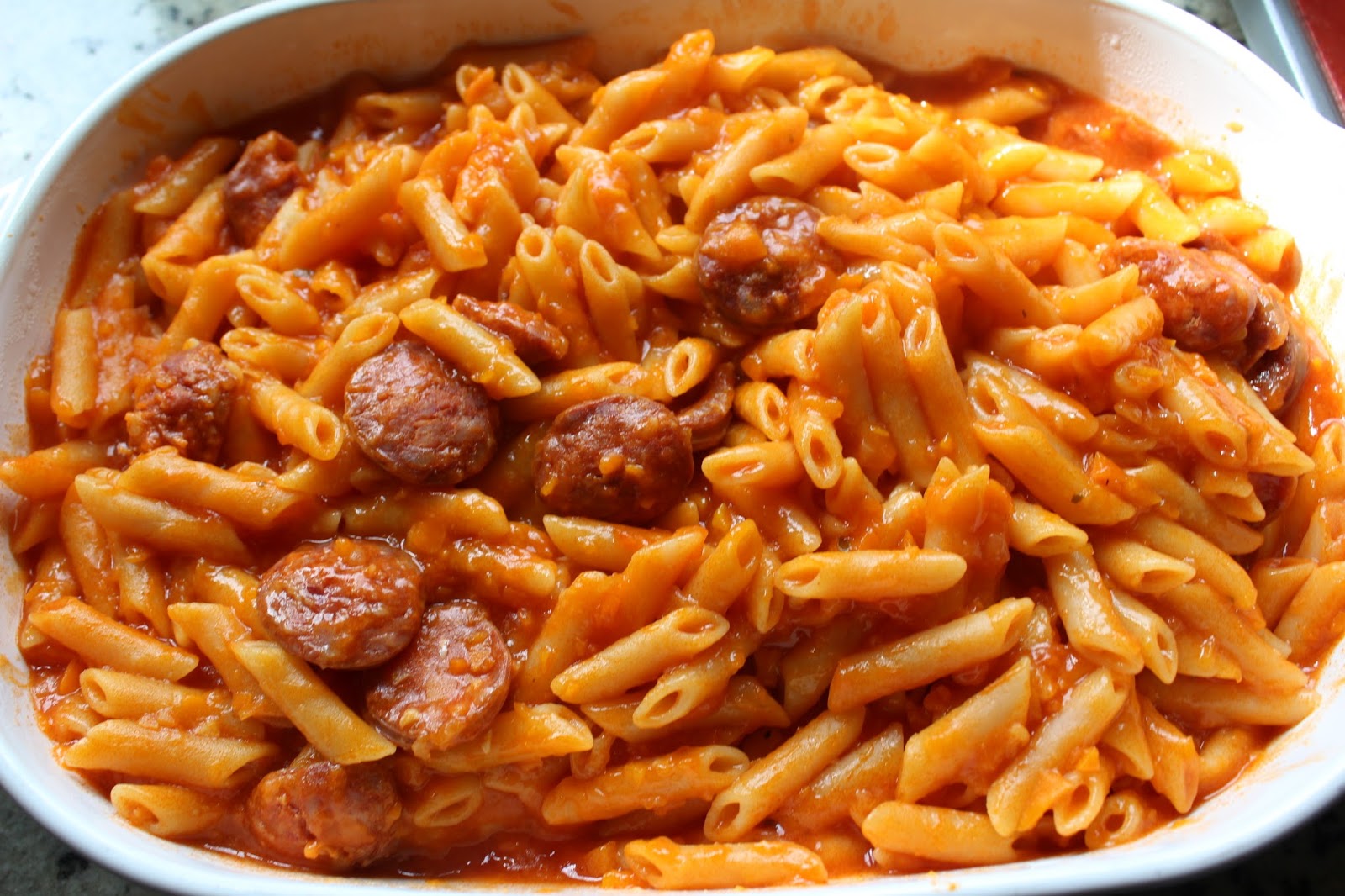 Macarrones con tomate y chorizo Thermomix