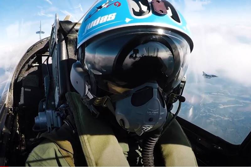 Inside the mind of a French Air Force Mirage 2000 pilot - Blog Before ...