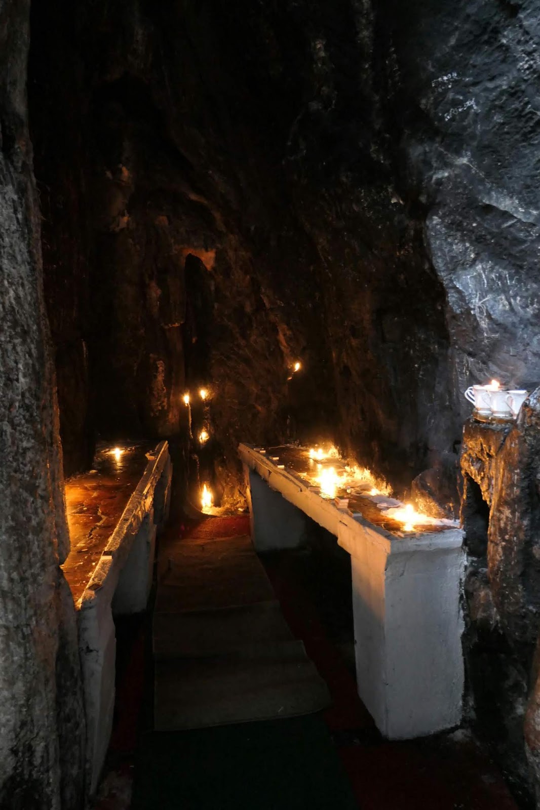 RoadTrip from Austria to Iran 2019: 1400 km: Albania, Sari Saltik