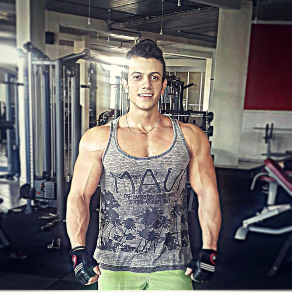 world bodybuilders pictures: syrian bodybuilder and fitness model yazan ...