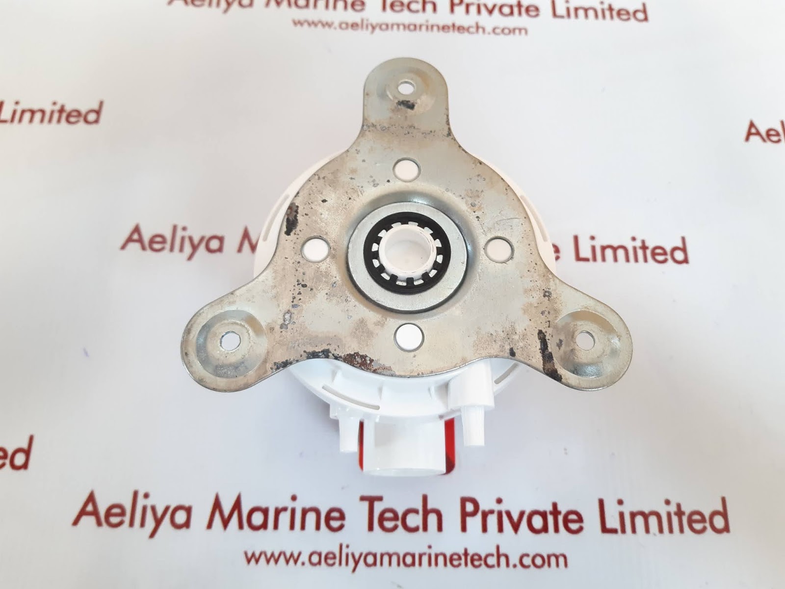 DWYER MS-311 MAGNESENSE DIFFERENTIAL PRESSURE TRANSMITTER - Aeliya Marine