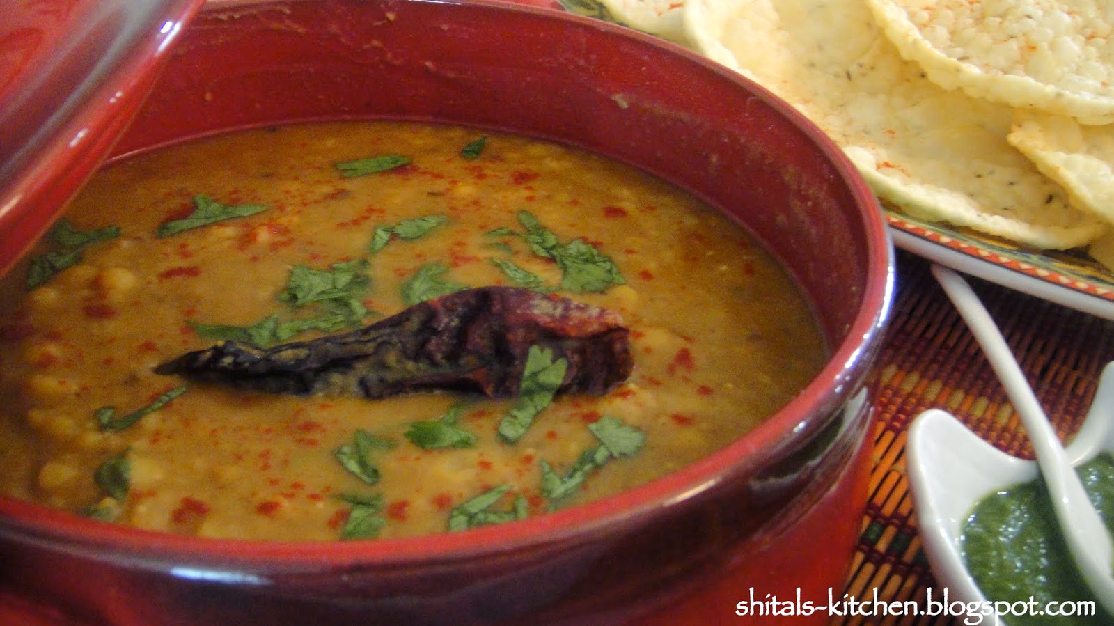 Shital's-Kitchen: Dal Pakwan