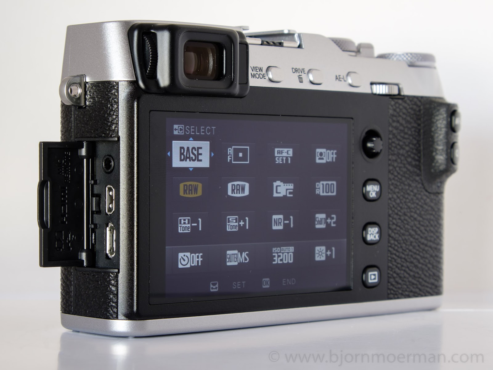 FIRST LOOK REVIEW: FUJIFILM X-E3