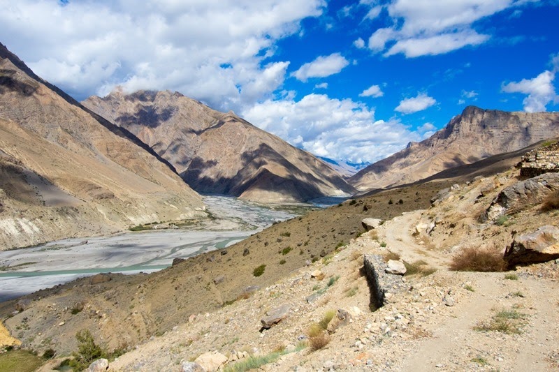 Spiti Valley, Himachal Pradesh, India (with Map & Photos)