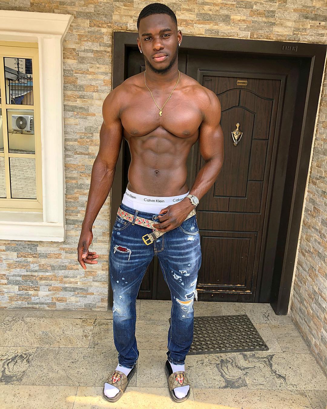 Instagram : Moses LDN instagram Page Account Profile Handle moses.ldn