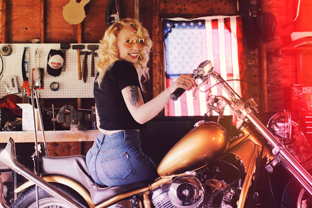 Mundy Builds A Chopper: We hit the ONE YEAR ANNIVERSARY of the SNAKE ...